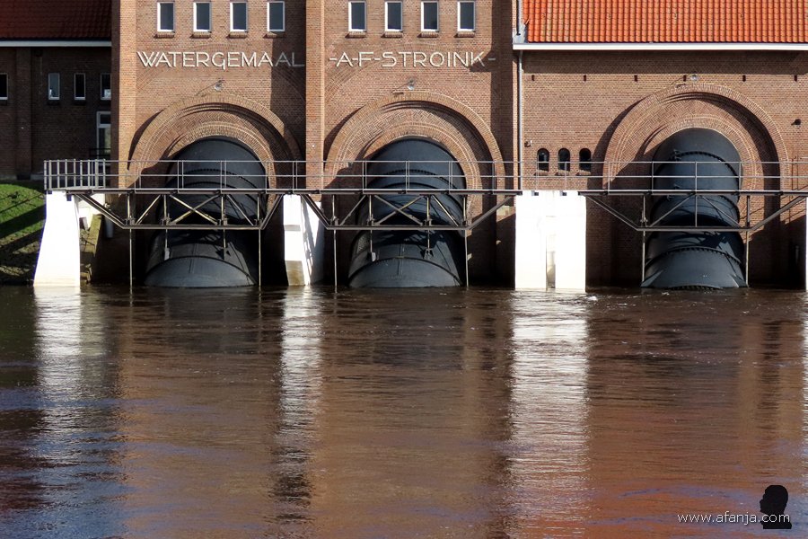 Bij het Stroïnk-gemaal | Afanja's Weblog